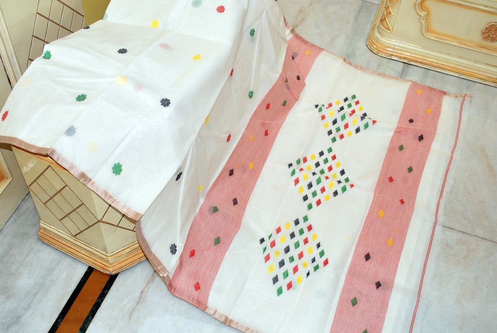 Rhombus Motif Pallu Hand Work Cotton Dhakai Jamdani Saree in Off White ...