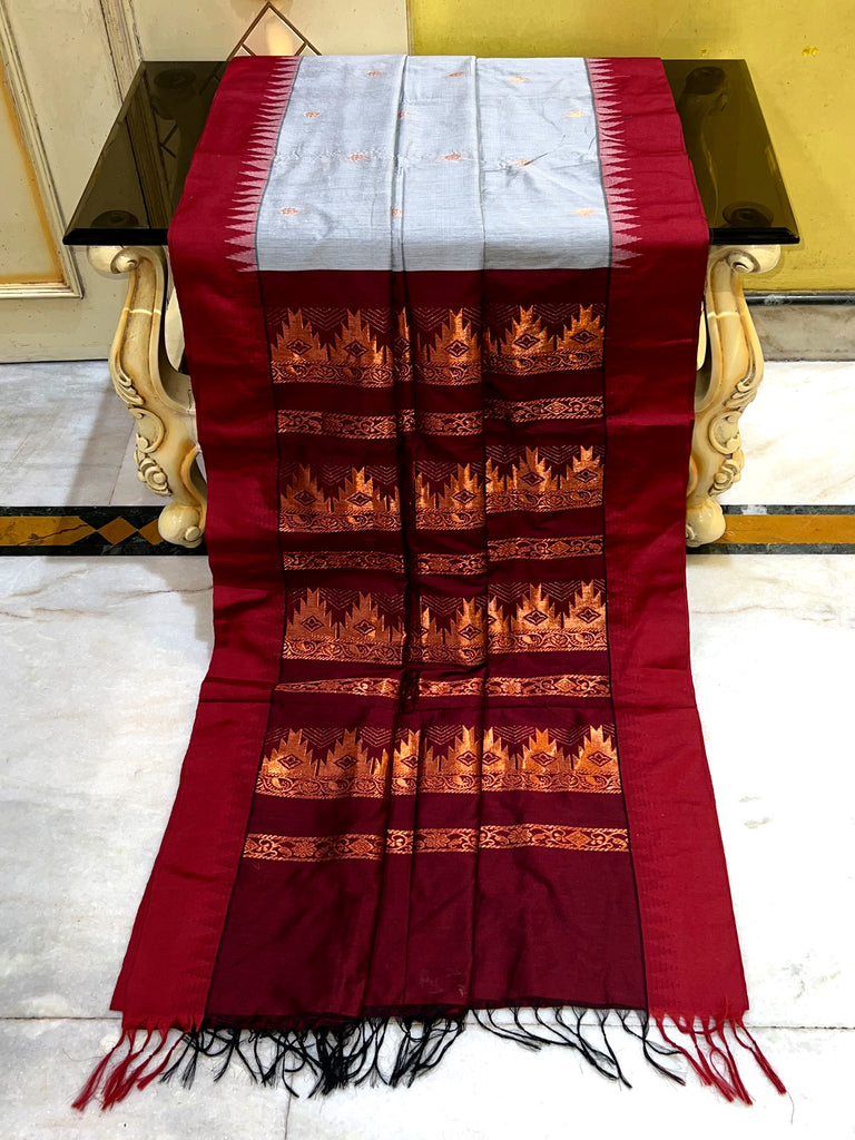 Soft South Cotton Borderless Pencil Temple Motifs Gadwal Saree in Ligh ...